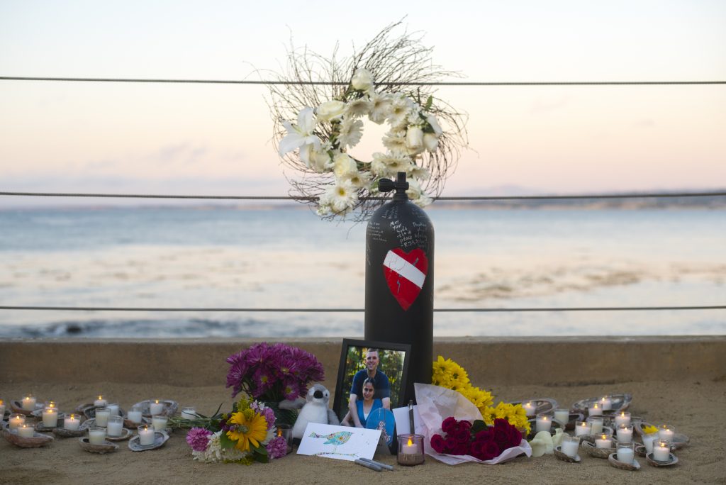 Local divers come together to honor those lost in boat fire - The Lutrinae