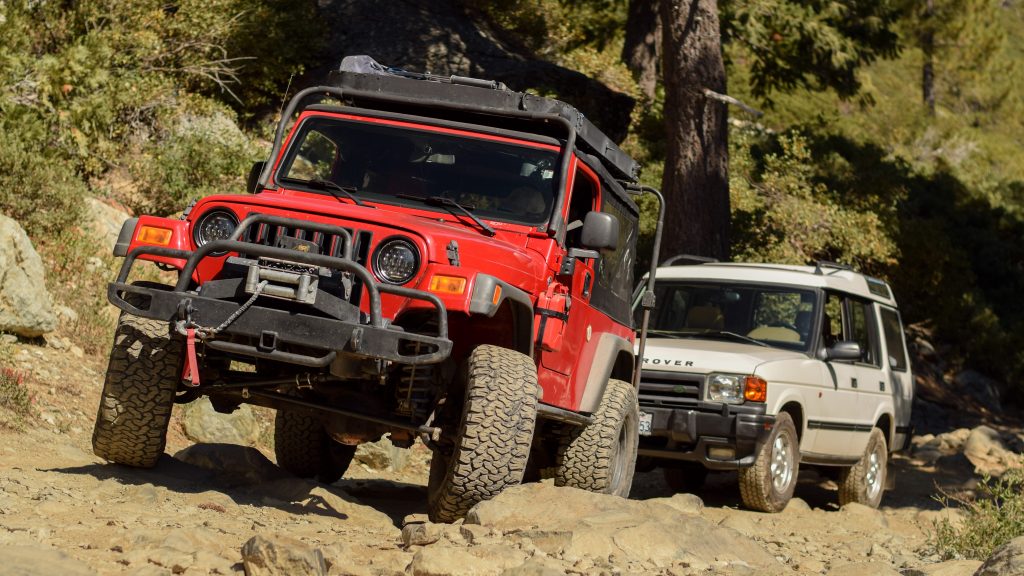 The Wrangler is mighty, but so is the Land Rover Discovery - The Lutrinae